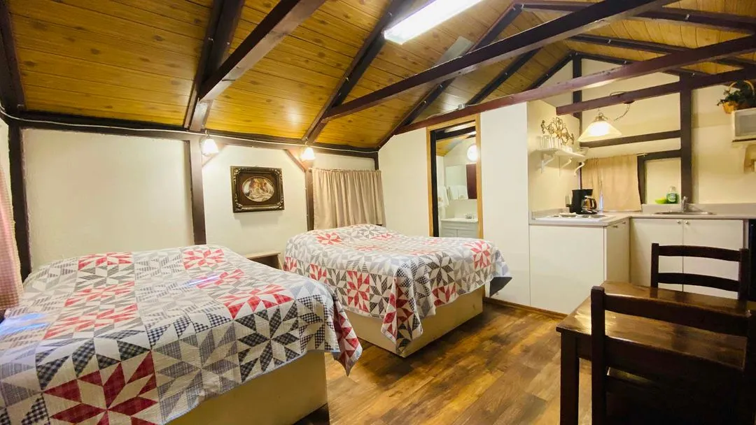 Cabin 3 Rental | River Grove Campground, Drumheller